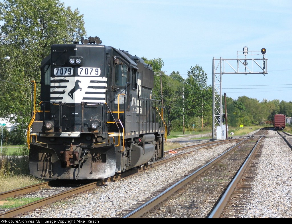 NS 7079